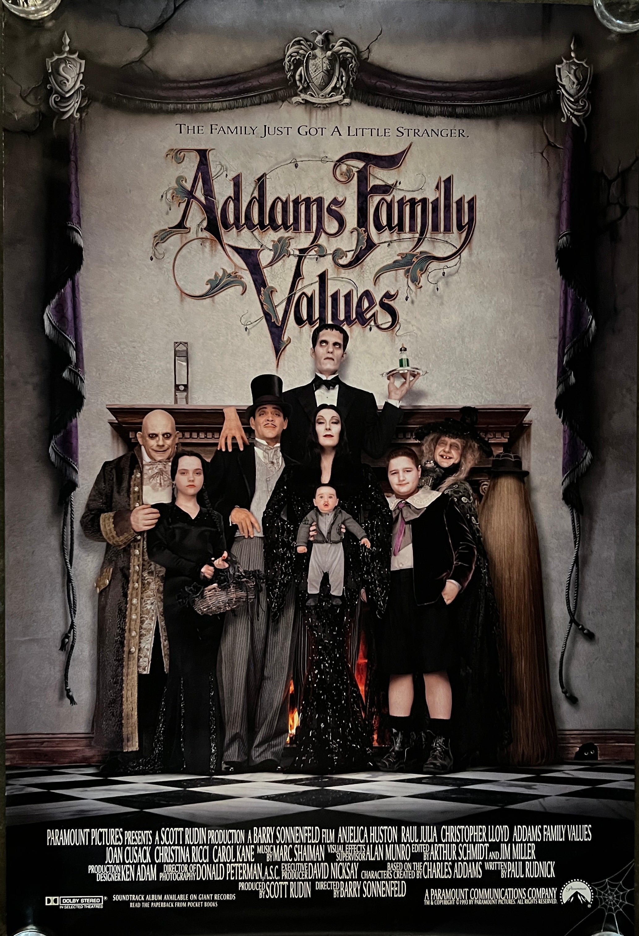 The Addams Family Values 1993 family portrait. Original movie poster. – Cool Stuff PD
